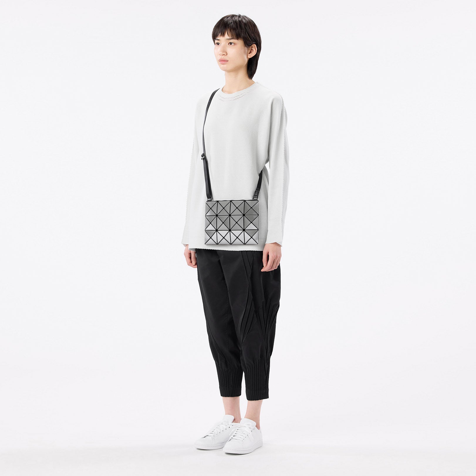 BAO BAO ISSEY MIYAKE Lucent Basic Crossbody Bag - White – MoMA Design Store