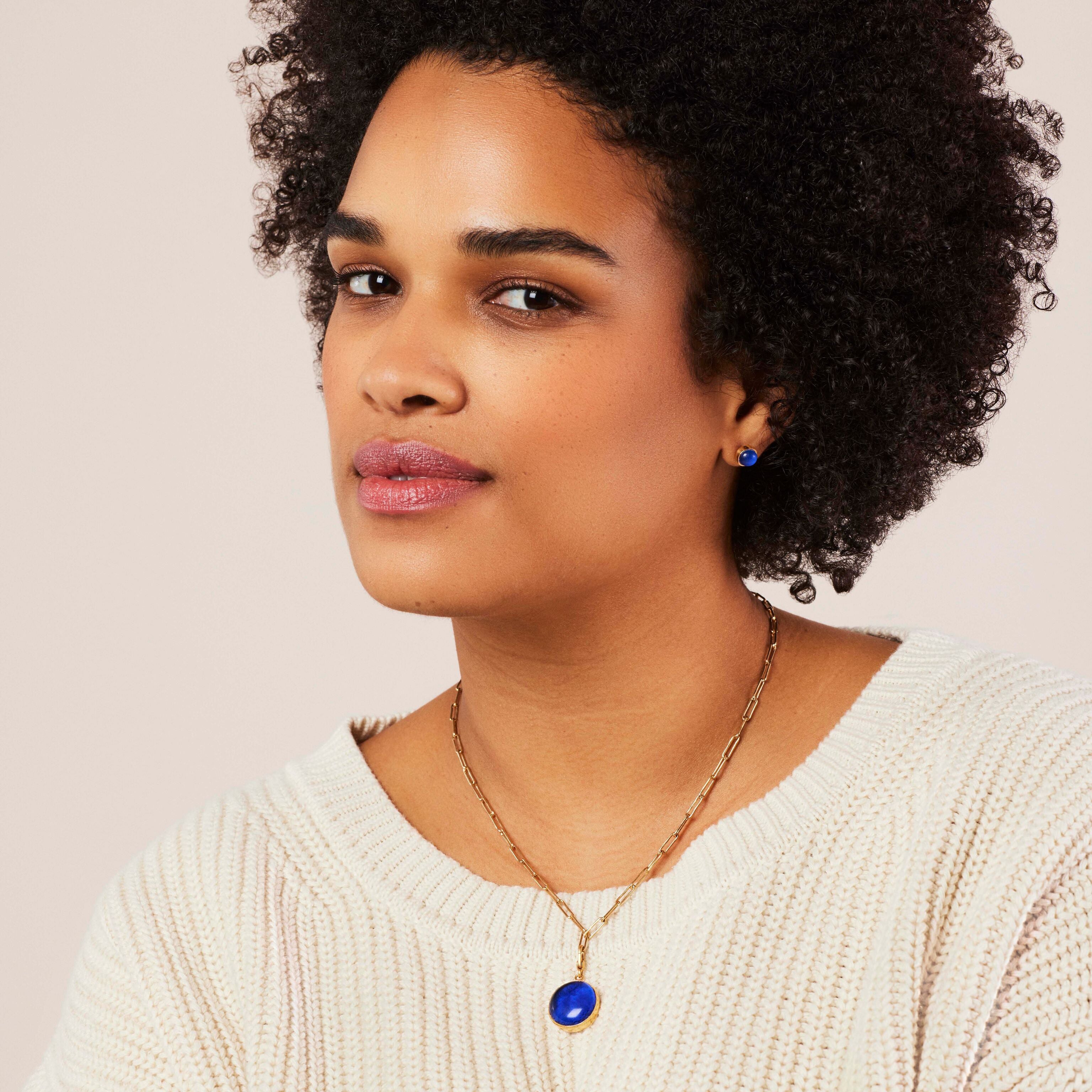 Soko Gold-Plated Umbo Circle Charm Necklace – MoMA Design Store
