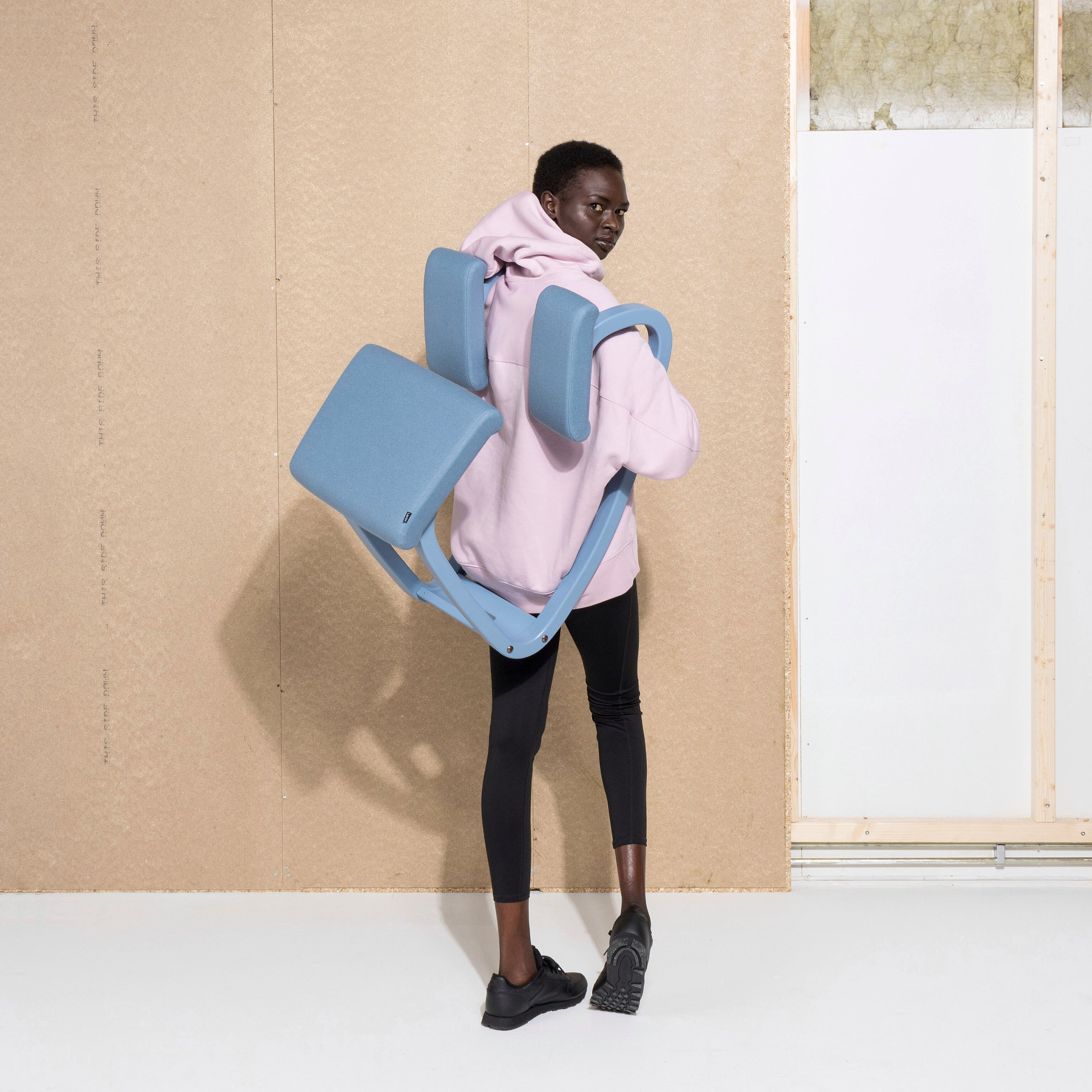 Variable Balans Ergonomic Kneeling Chair - Stone – MoMA Design Store