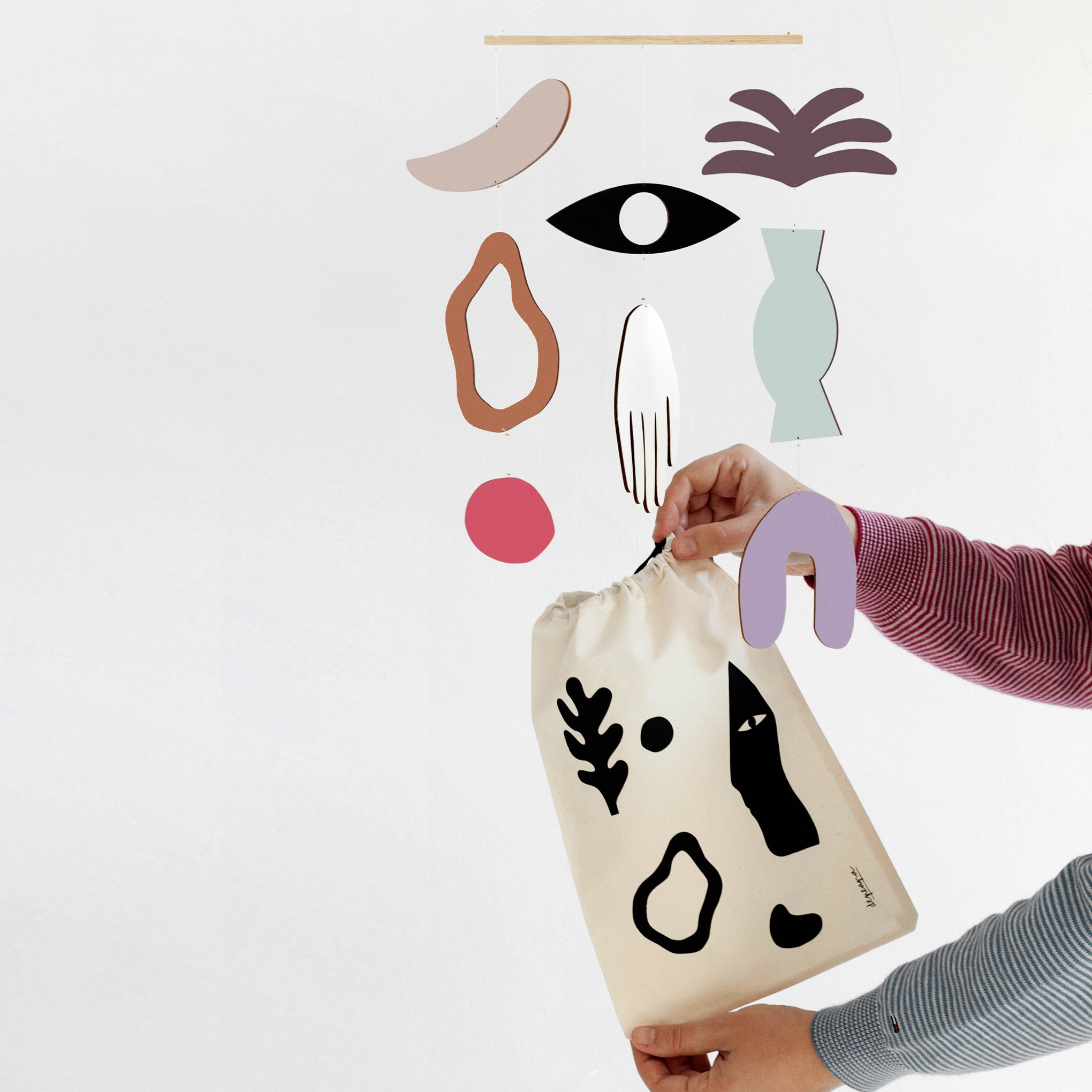 Calm Hanging Mobile – MoMA Design Store