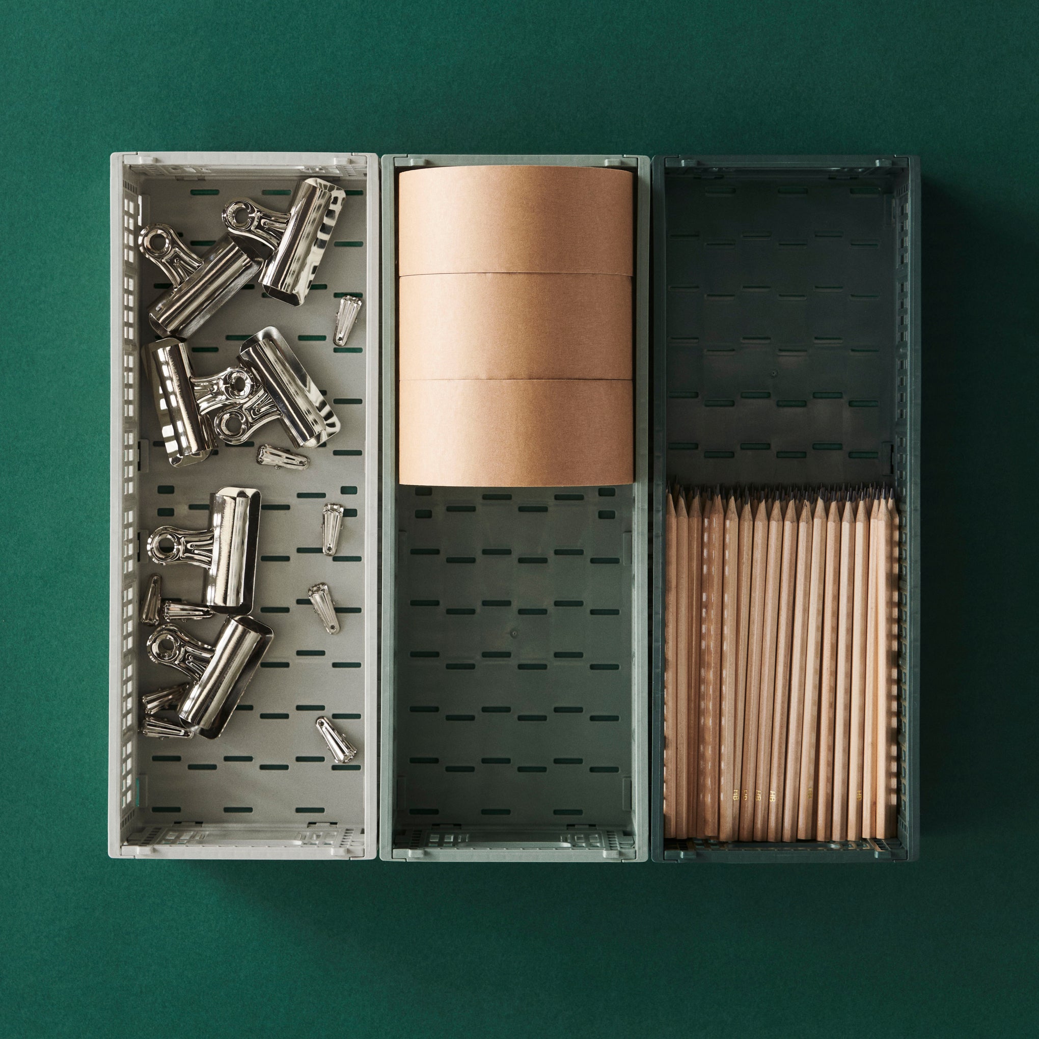 HAY Recycled Plastic Collapsible Color Crate - Dark Green – MoMA Design ...