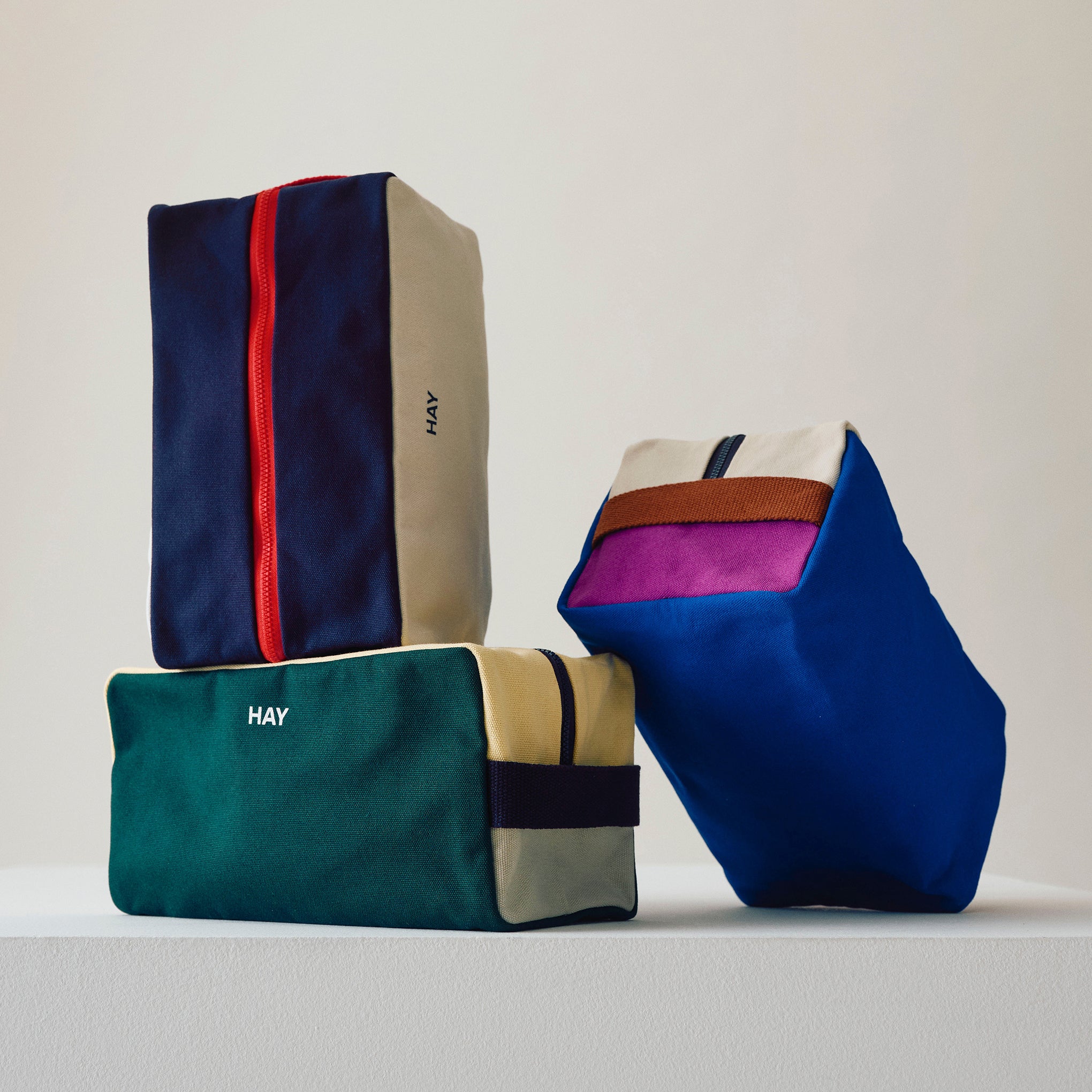 HAY Toiletry Bag - Cream/ Multi – MoMA Design Store