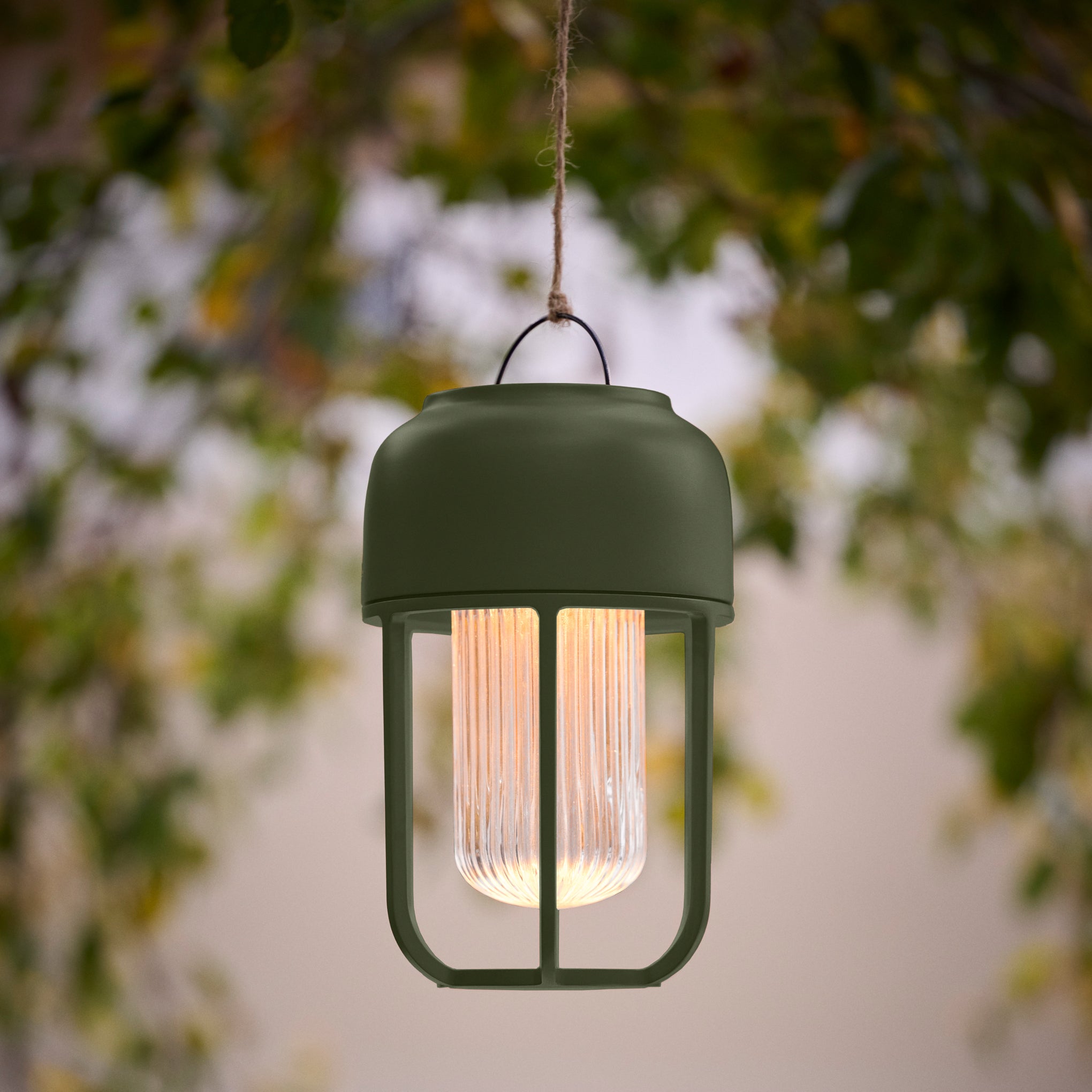 Light No. 1 Solar Powered Portable Table Lamp – MoMA Design Store