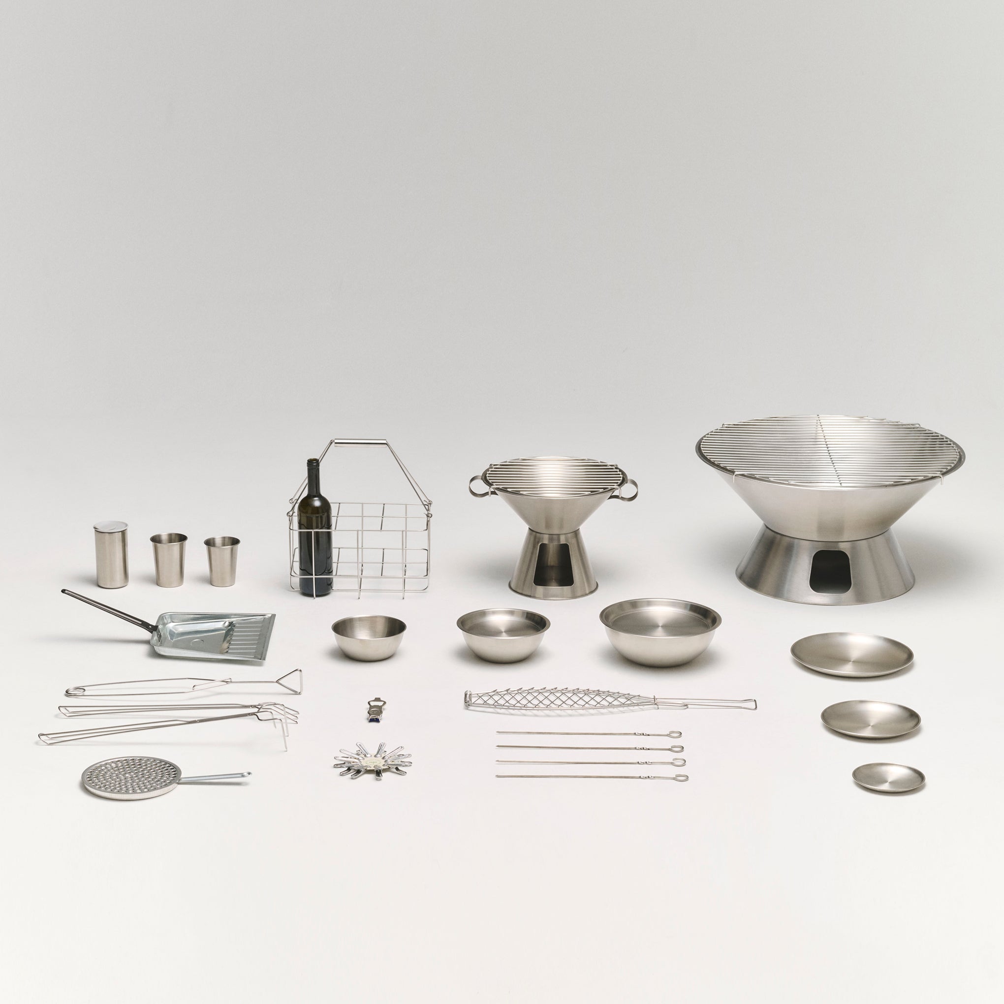 HAY Outdoor Market by Jasper Morrison Shop Dust Pan – MoMA Design Store