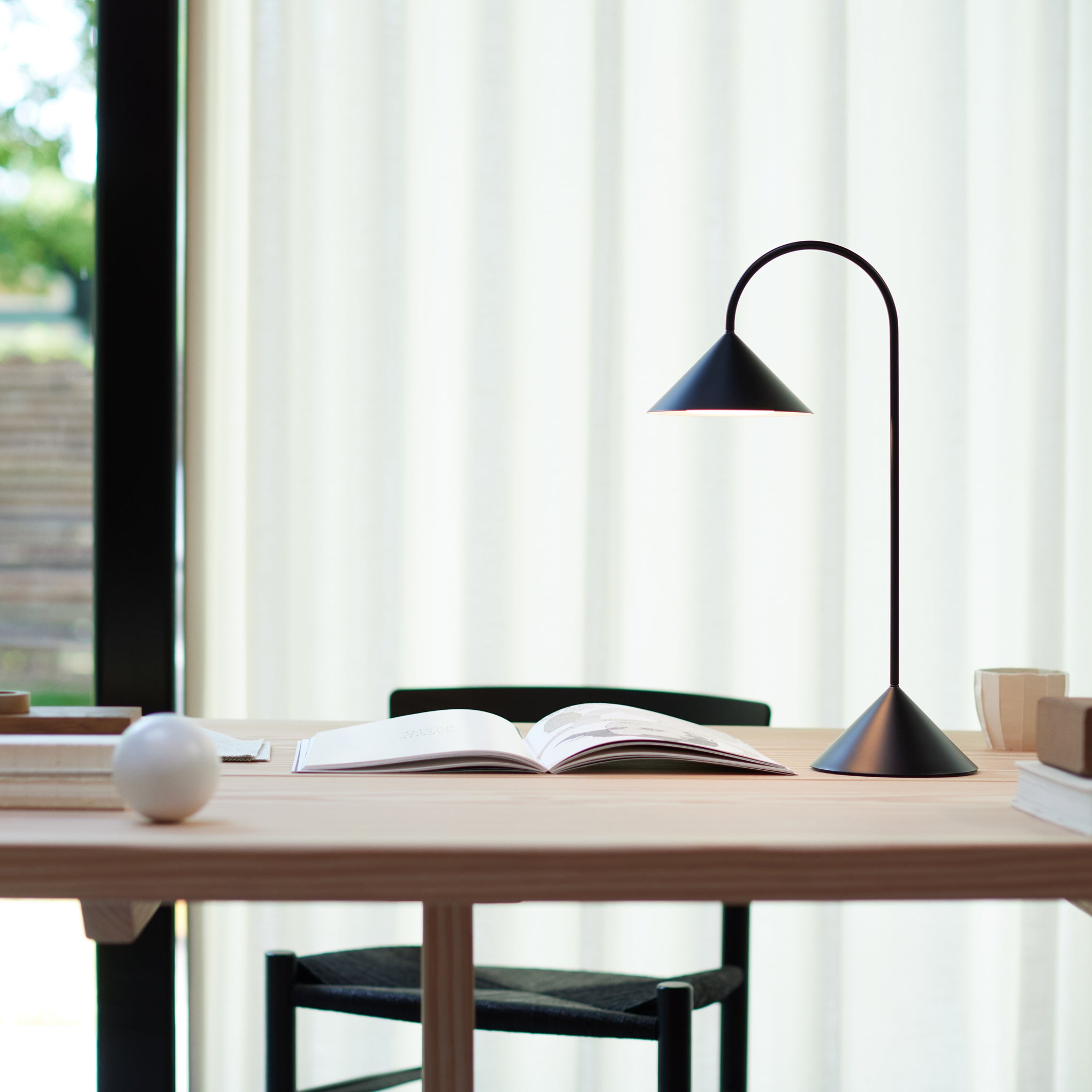 Grasp Portable Table Lamp – MoMA Design Store