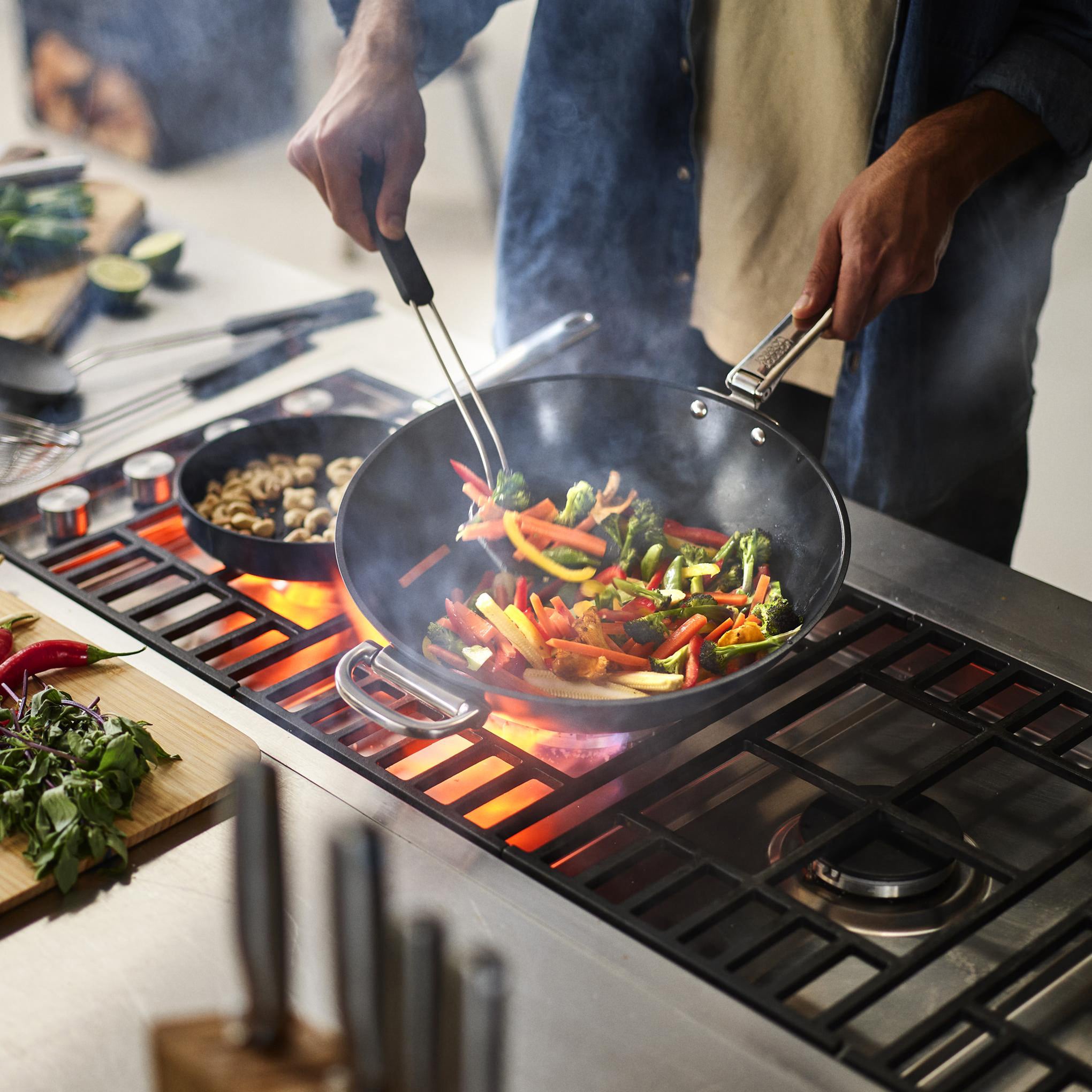 Space Cookware - Wok – MoMA Design Store