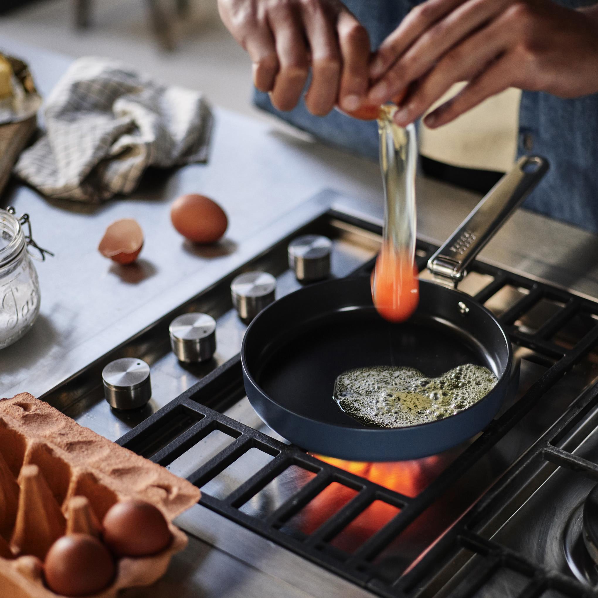Space Cookware - Frying Pan – MoMA Design Store