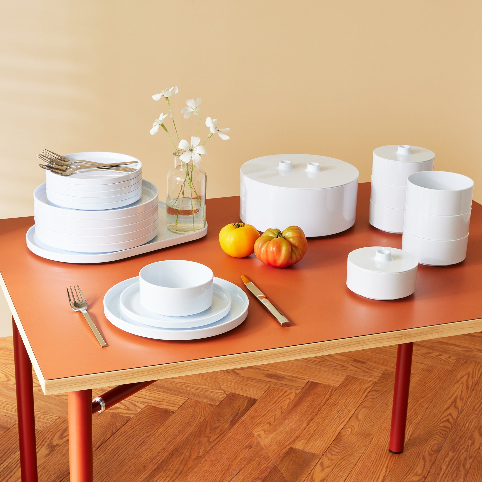 Vignelli Hellerware Max1 Stacking Dinnerware - Set of 25 – MoMA Design ...