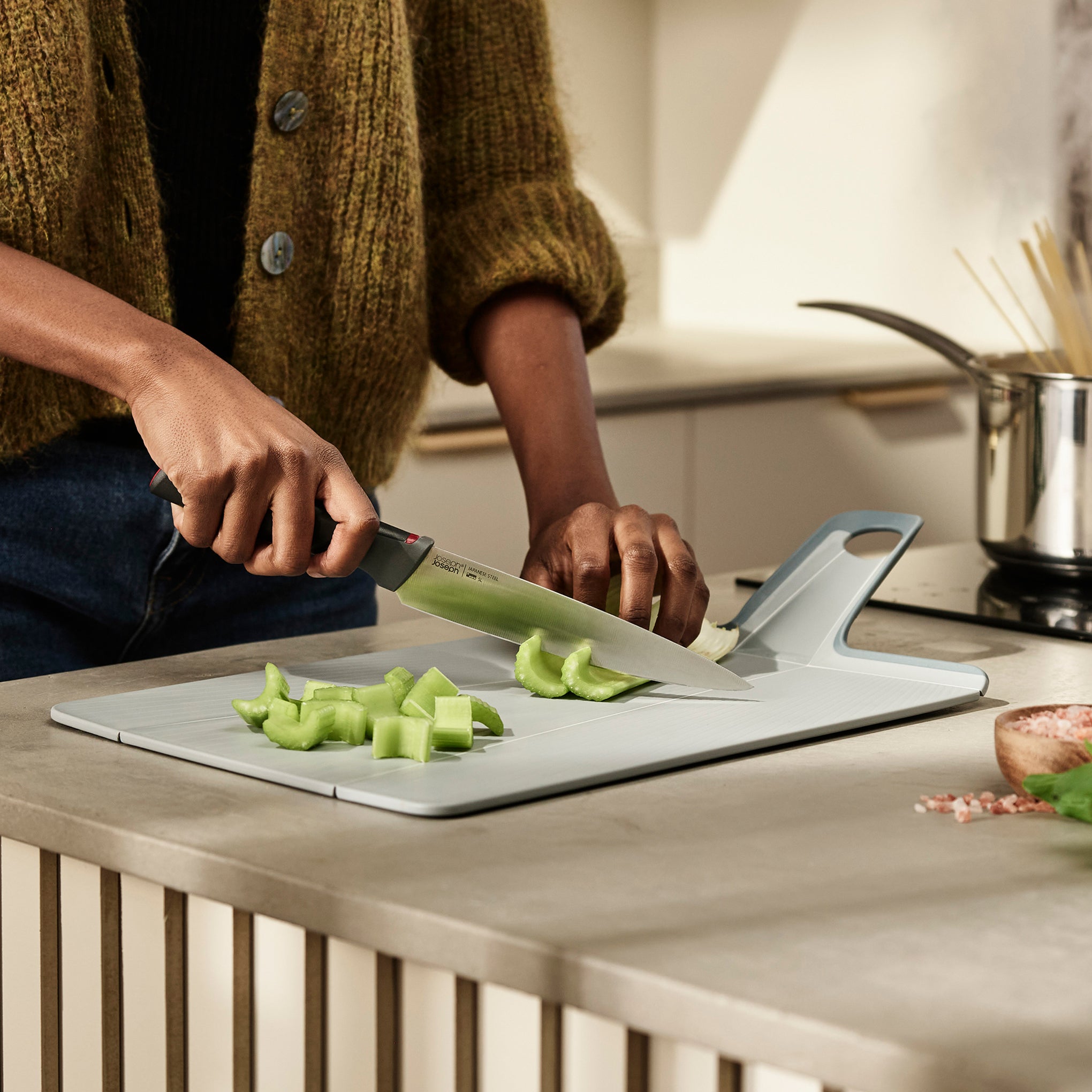 Chop2Pot™ Folding Cutting Board - Pale Blue – MoMA Design Store