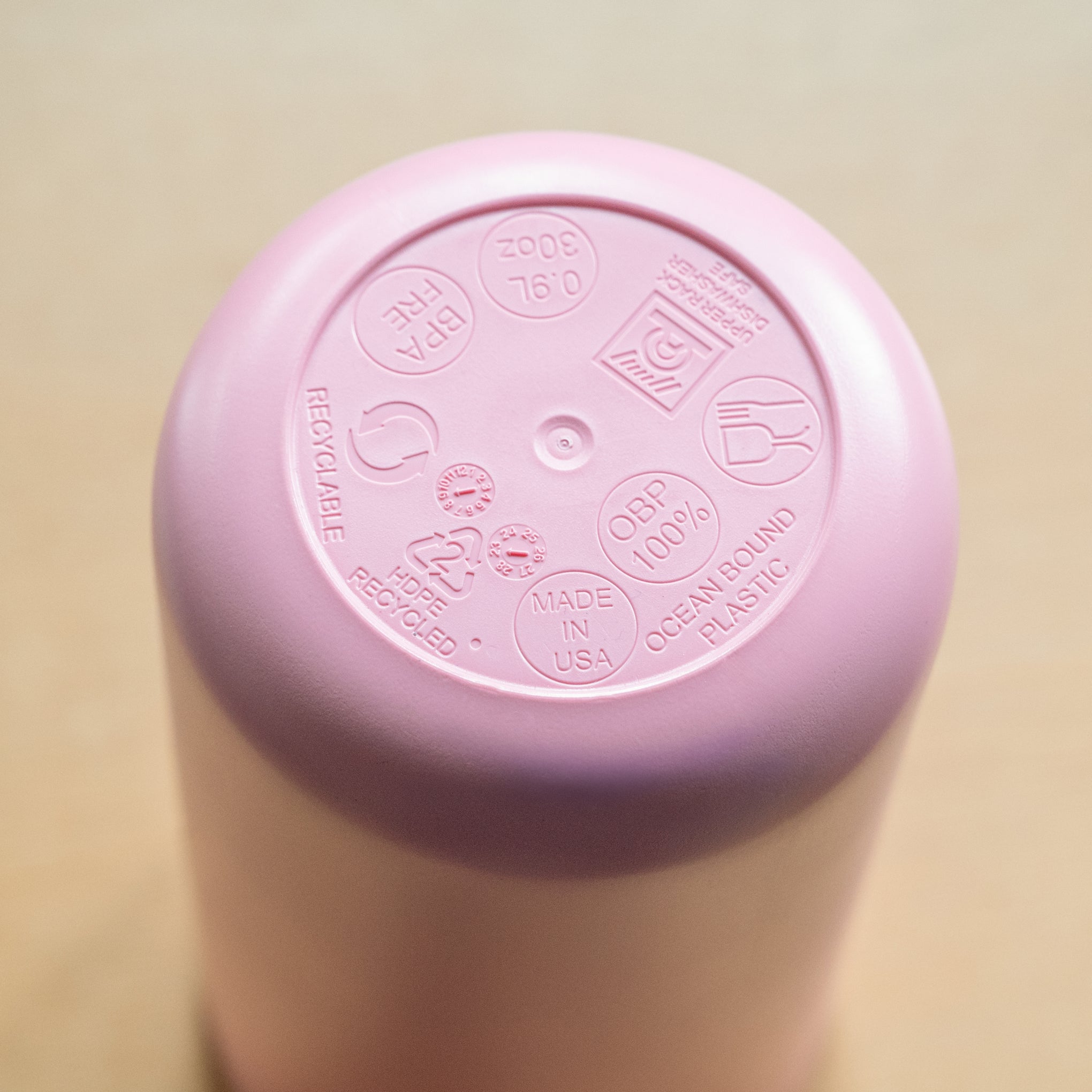 Buoy Recycled Ocean Plastic Water Bottle - Pink/ Red – MoMA Design Store