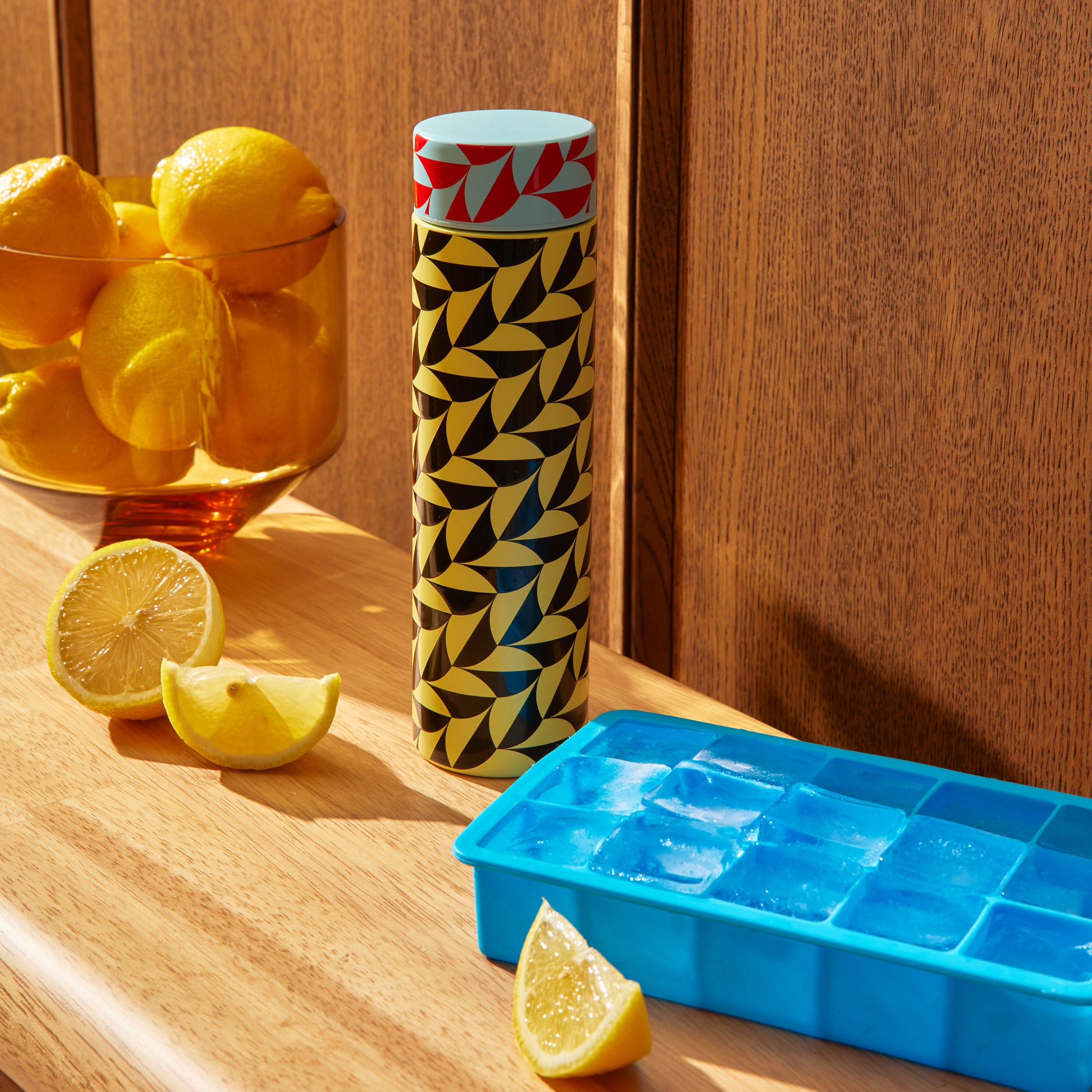 Dusen Dusen Pattern Thermal Bottle - Scallop – MoMA Design Store